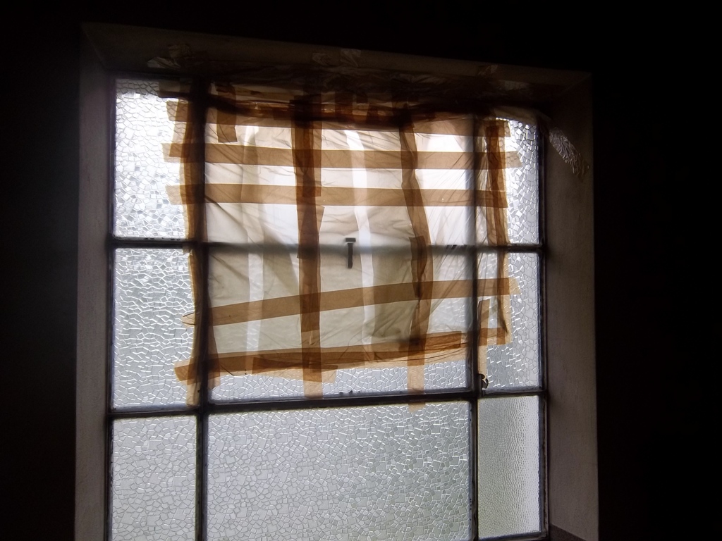 Sostituzione vetri rotti e altro – vetraria Gelfi Bergamo